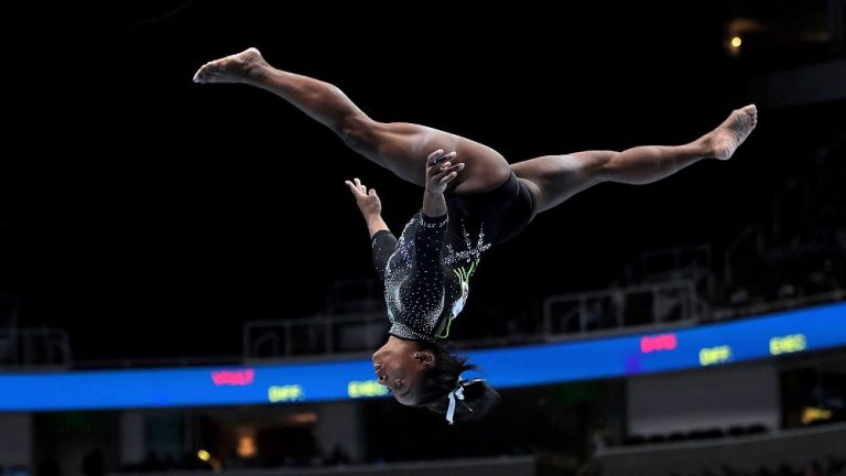 La gymnaste américaine Simone Biles remporte un huitième titre national ...