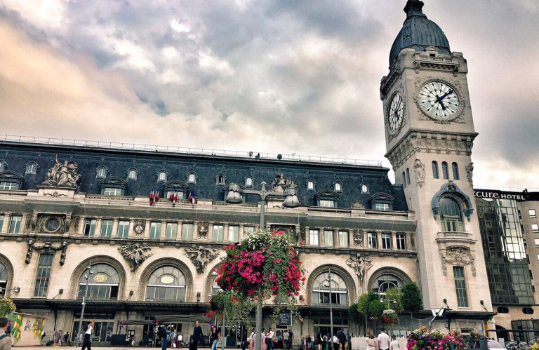 Tout ce qu'il faut savoir sur les consignes bagages à la Gare de Lyon
